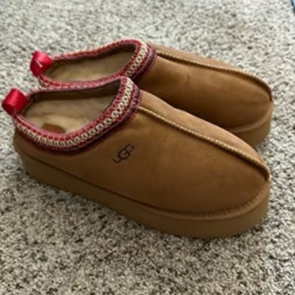 UGG | Shoes | Ugg Brand Womens Tazz Platform Slipper Shoes Chestnut Size Us Womens 8eu 39 | Poshmark